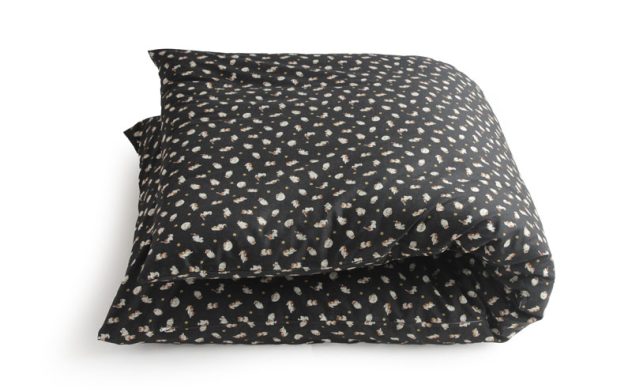 Japanese Cushion (Naga-zabuton) Cover – Suzuneko Pattern 27.5″ x 59 ...