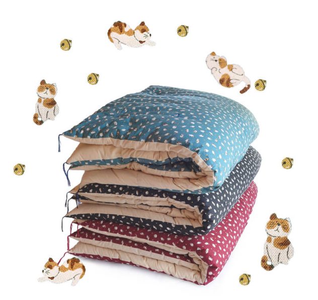 Japanese Futon Quilt, Artisan Handmade (Fabric: Suzuneko pattern Blue ...