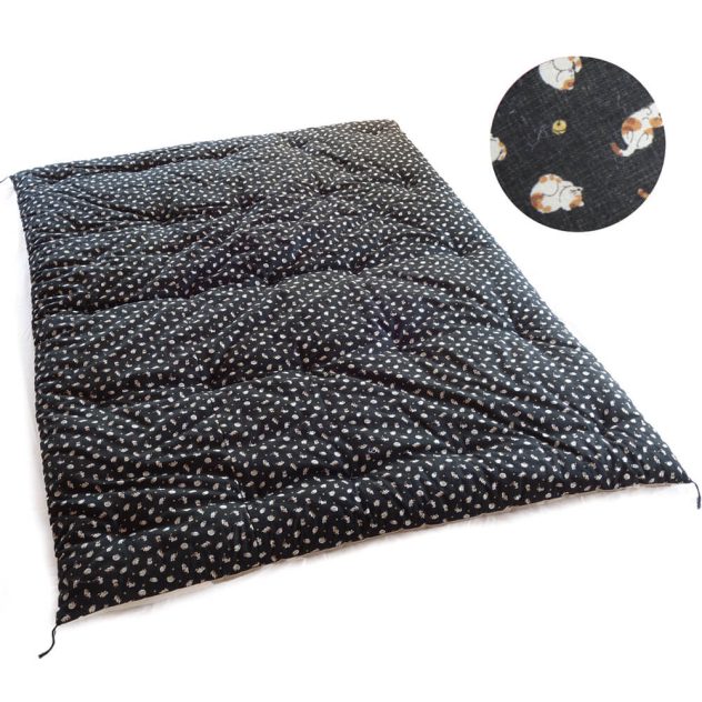 Japanese Futon Quilt, Artisan Handmade (Fabric: Suzuneko pattern Black ...